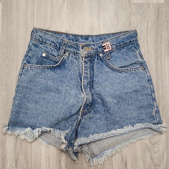 stone jeans | Shorts | Vintage High Rise Stone Jeans Booty Short Size ...